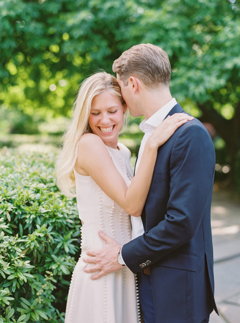 Elizabeth & Tyler's NYC Engagement Session in Central Park - Kati ...