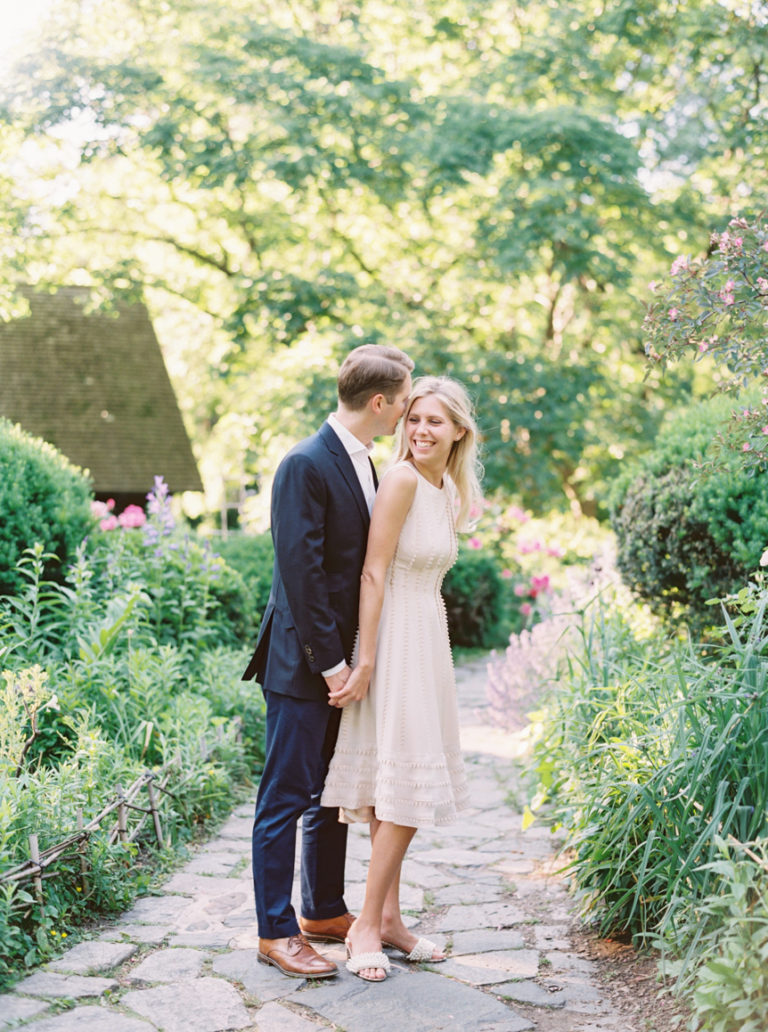 Elizabeth & Tyler's NYC Engagement Session in Central Park - Kati ...