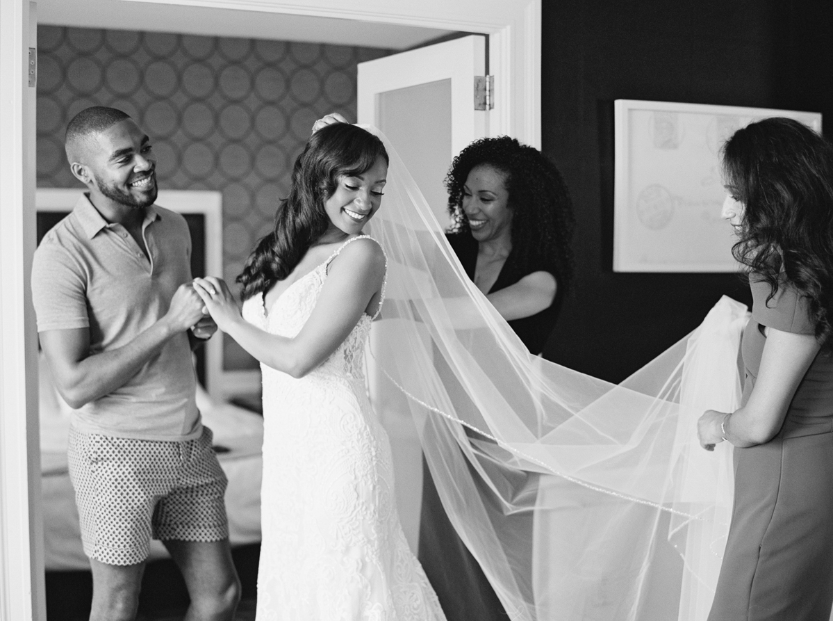 Fort Tryon Park | New Leaf Restaurant Wedding | NYC Fine Art Film ...